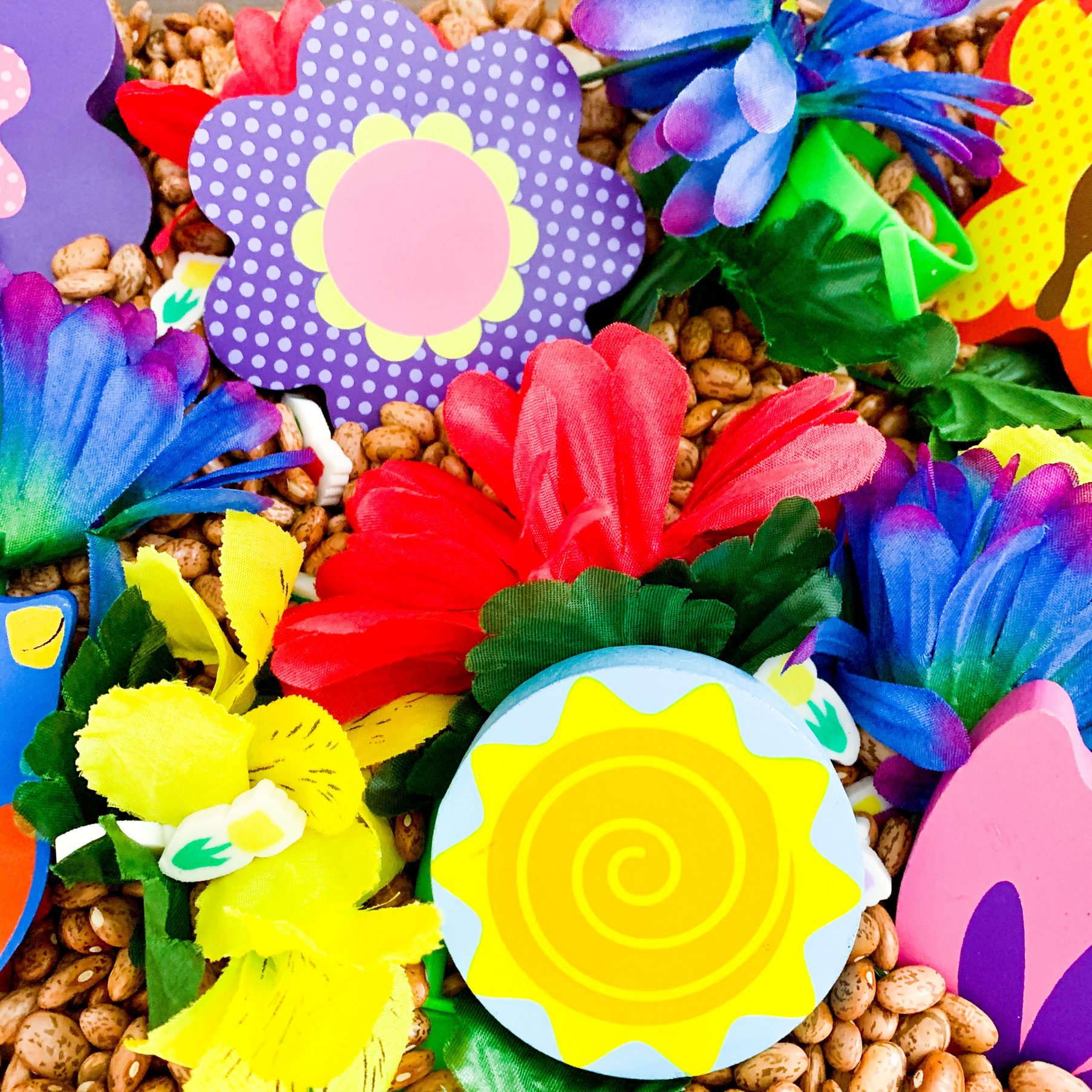 8 Fun Flower Sensory Bin Activities for Preschool Children - The Stay ...