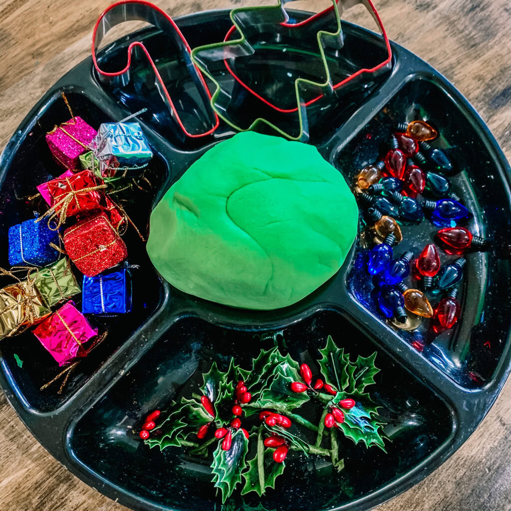 5+ Christmas Crafts and Fine Motor Activities for Preschool Children ...